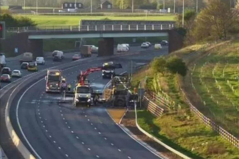 Huge M6 fire shuts down motorway as lorry crash inferno captured in ...