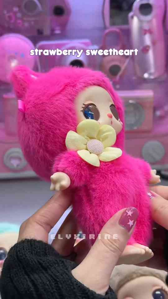 Cutest Bombastic Side-Eye with Liila's Lucky Cat Plushies! 😹