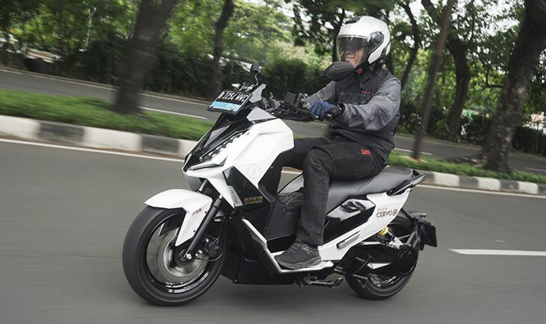 Test Ride Alva Cervo Q, Eksplorasi Banyak Fitur Baru!