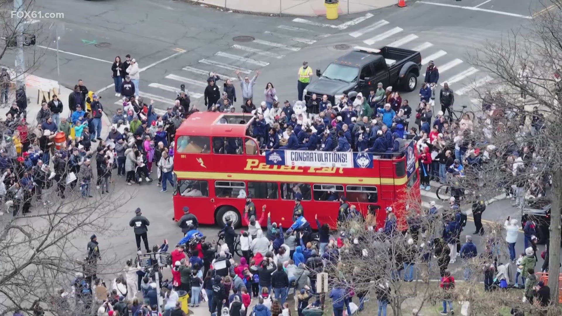 UConn fans celebrate legacy of women's basketball team with victory ...