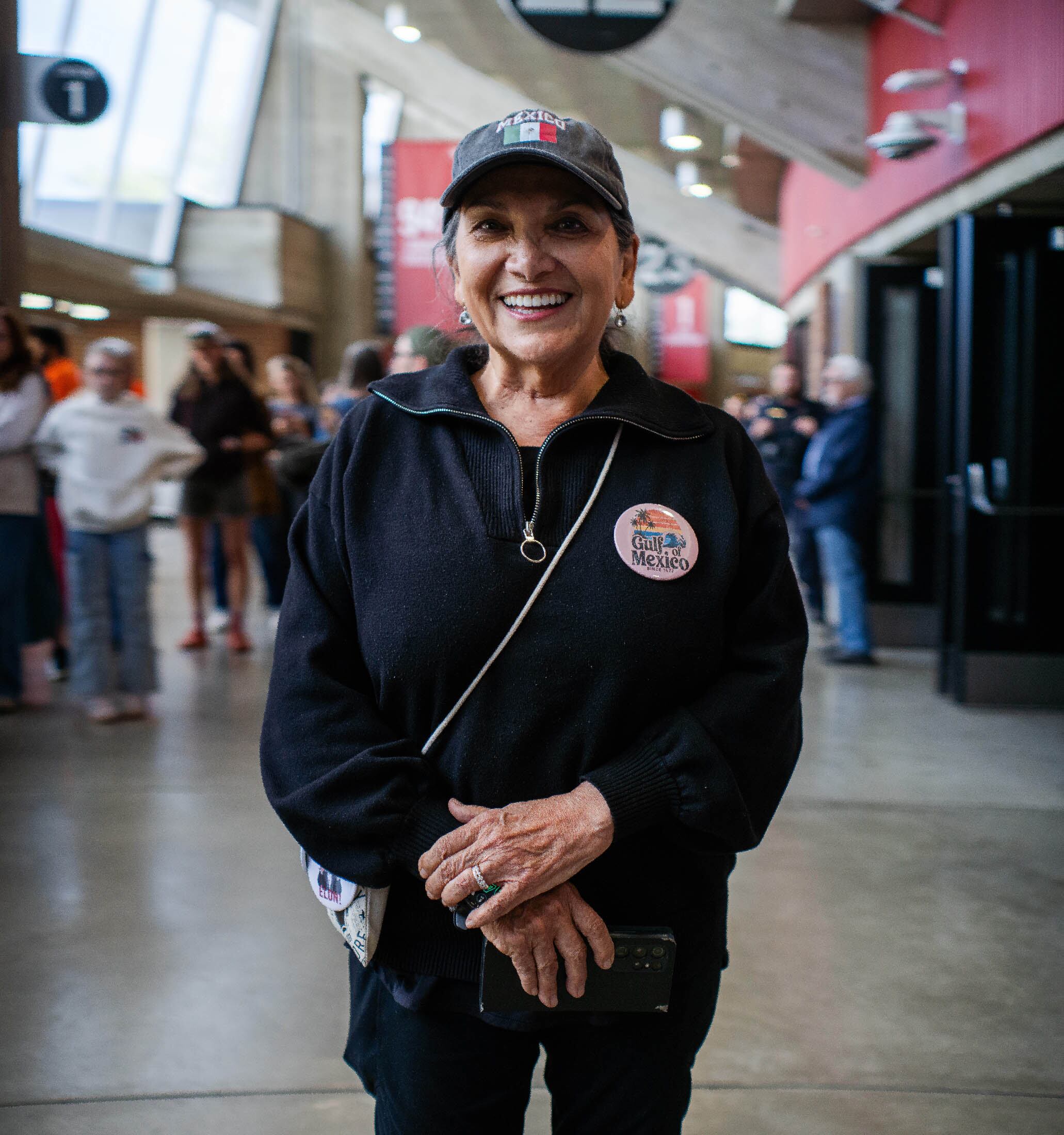 Bernie Sanders draws massive crowd during his ‘Fighting the Oligarchy ...