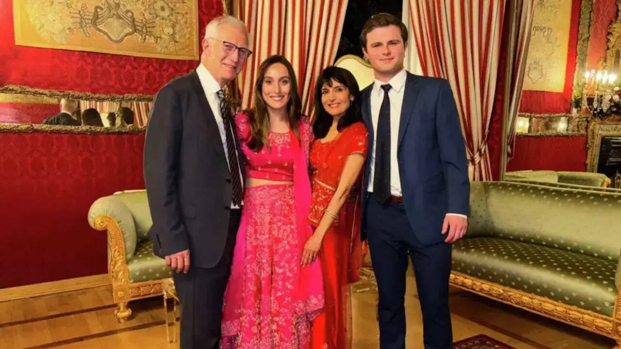 Who Was Joy Saini? Indian-origin Doctor, Her Family Killed In Copake ...