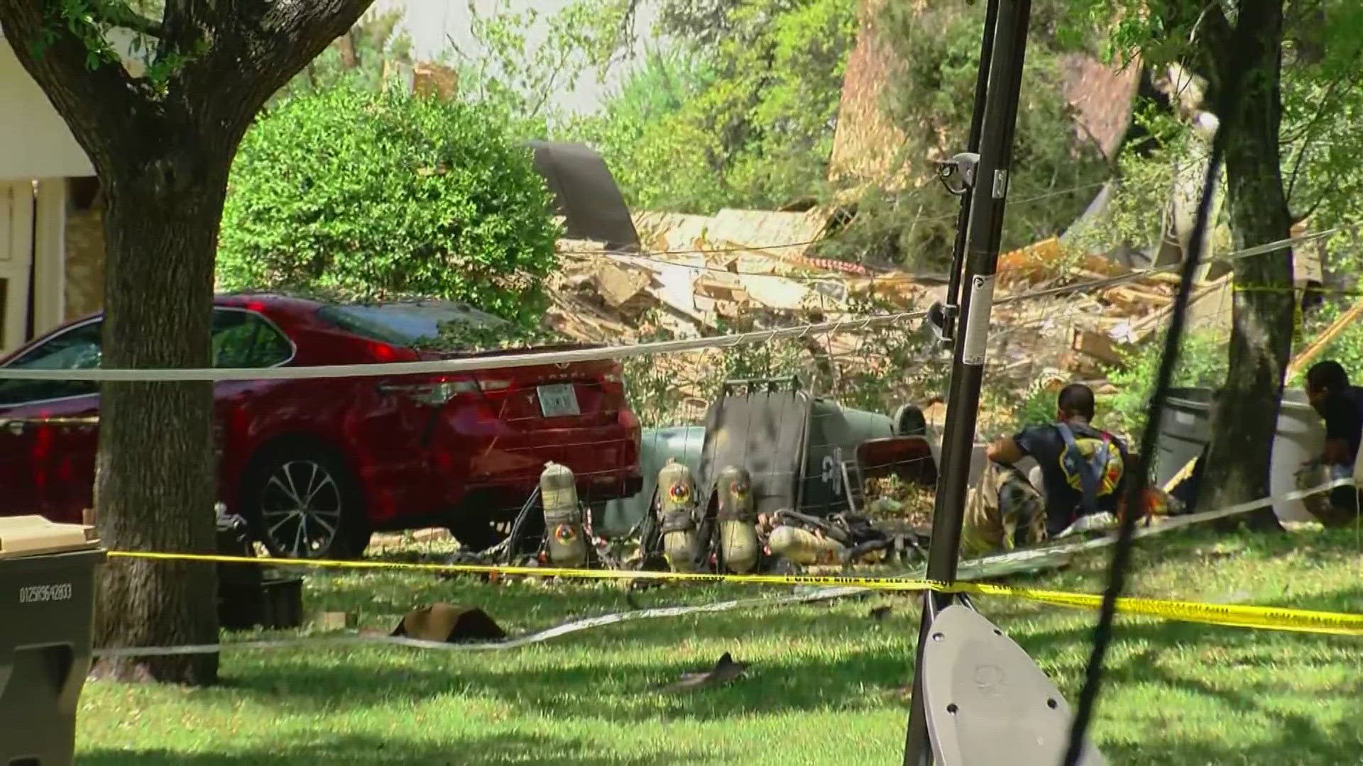 6 injured in home explosion in Austin that damaged 24 other homes ...