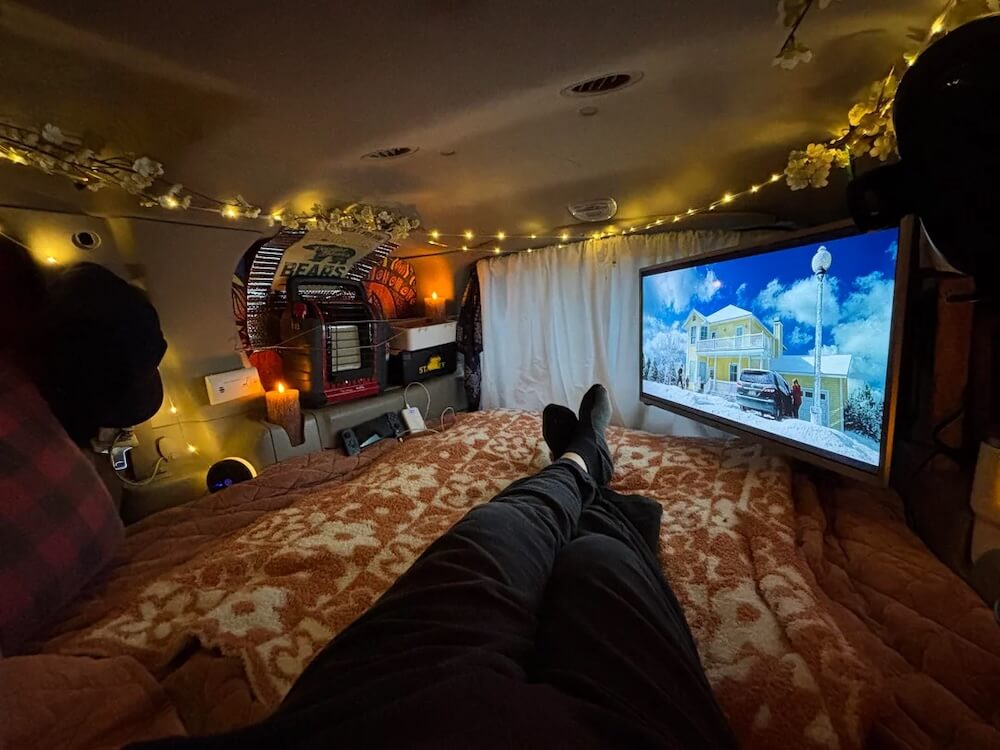 SUV owner stuns with transformation of vehicle into cozy mobile home: 'This inspires me'