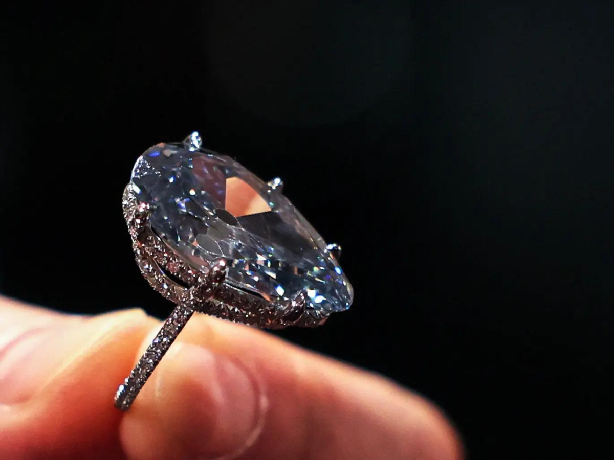 One of the world’s rarest blue diamonds once owned by Indian Maharajas ...
