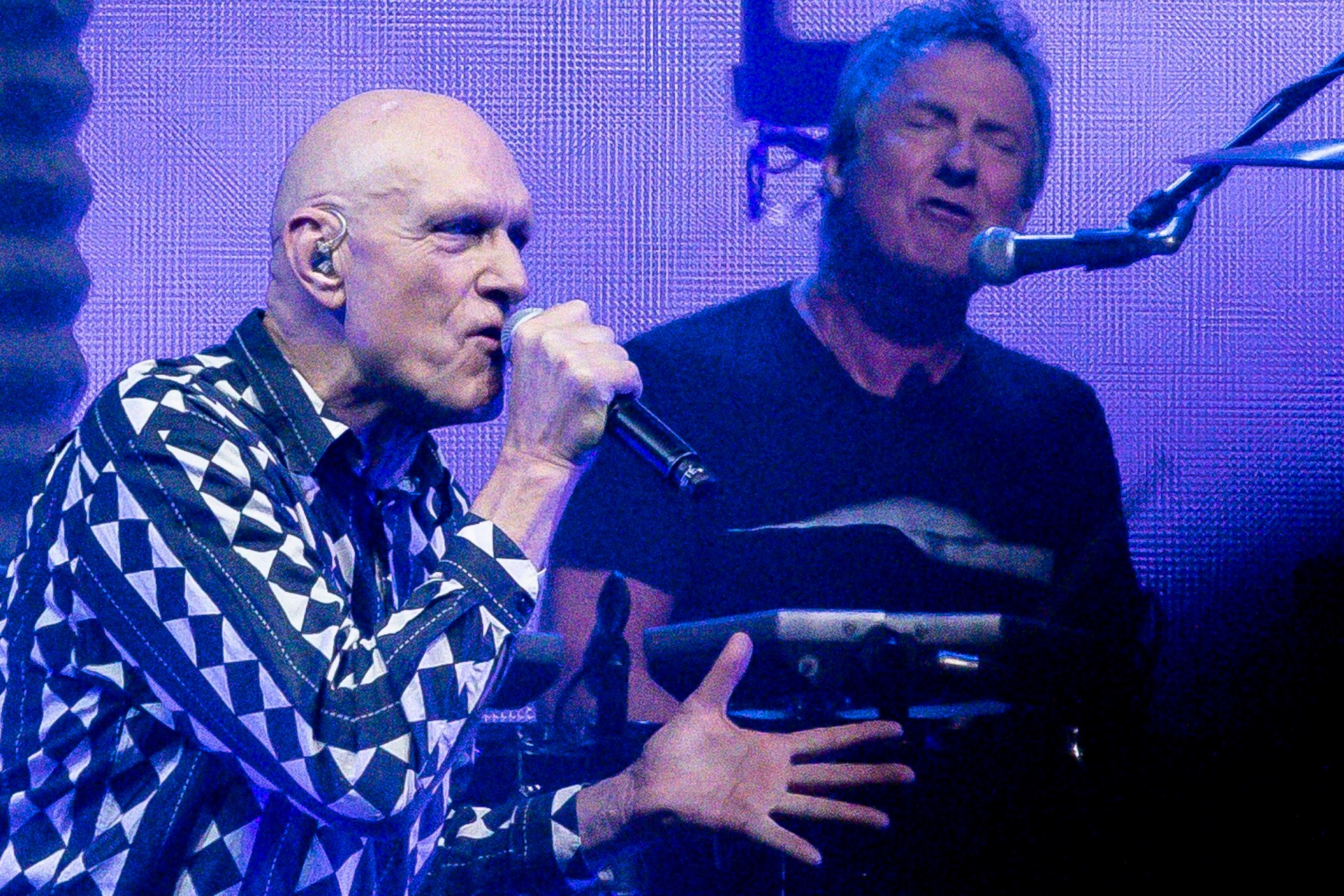 Midnight Oil drummer Rob Hirst shares cancer diagnosis after ...