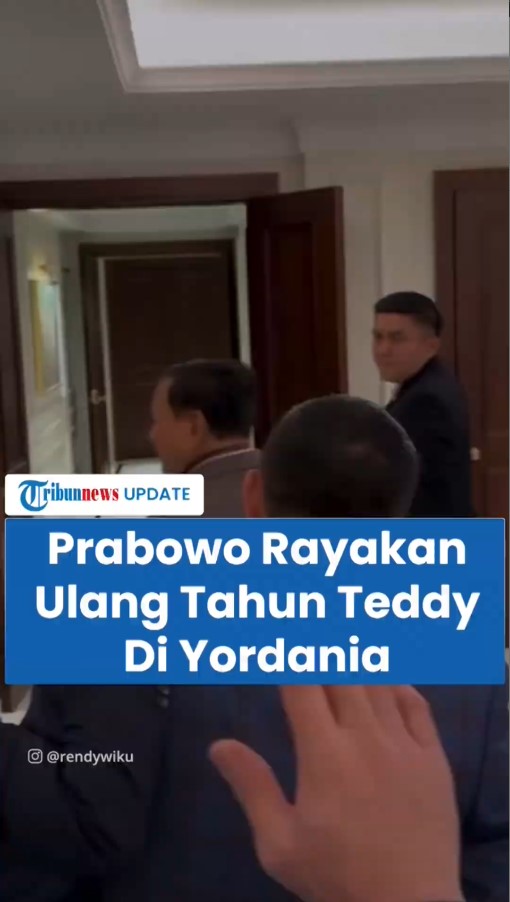 Detik-detik Prabowo Rayakan Ulang Tahun Seskab Teddy di Yordania, Ajudan hingga Sespri Bawakan Kue