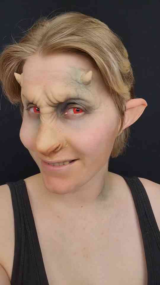 Wiggle Wiggle – Transforming Terror in Motion