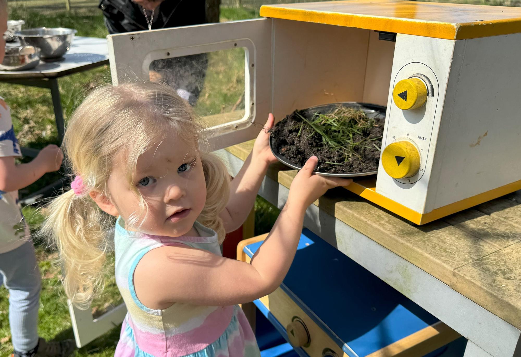 Make a squelch at first ever World Mud Pie Championships