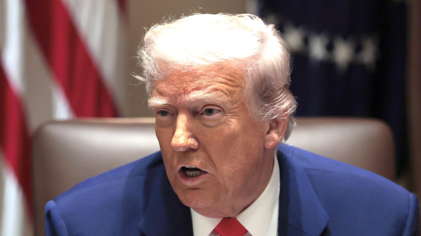 Donald Trump Wants ABC and NBC to Lose Their Broadcast Licenses