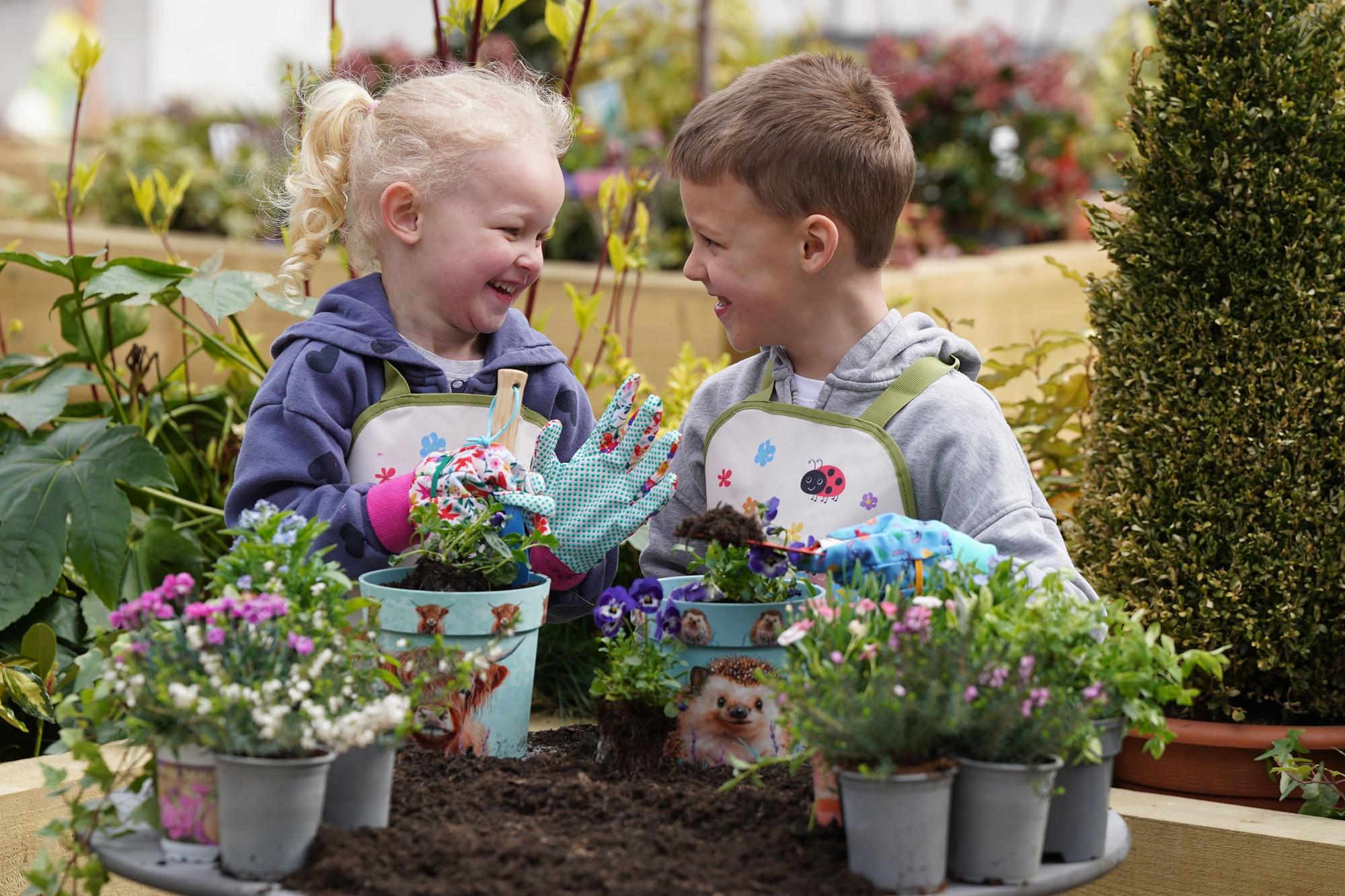 Exclusive children’s planting event at Dobbies’ Edinburgh store in ...