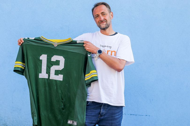 28 stone football fan launched incredible diet after getting stuck in ...