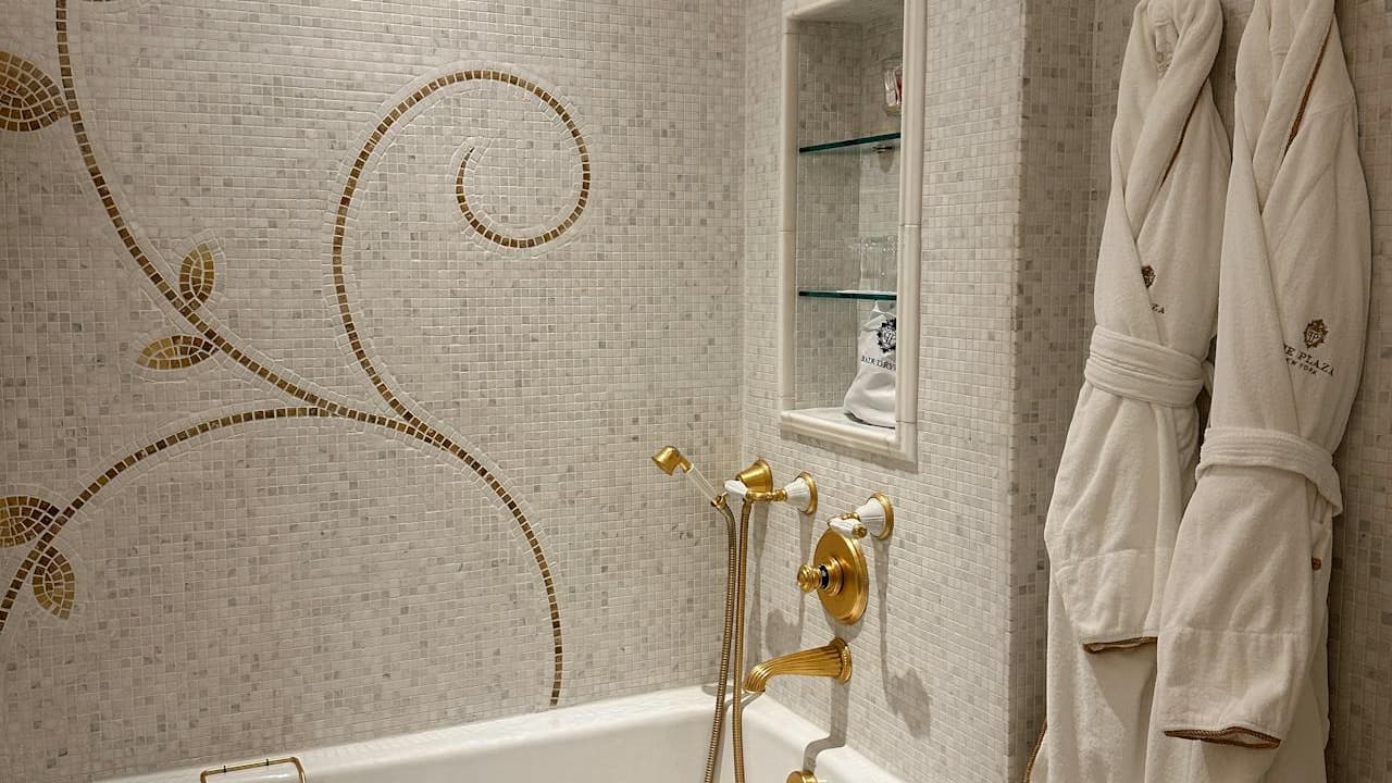 4 Things That Make Your Bathroom Look Like It's From Another Era