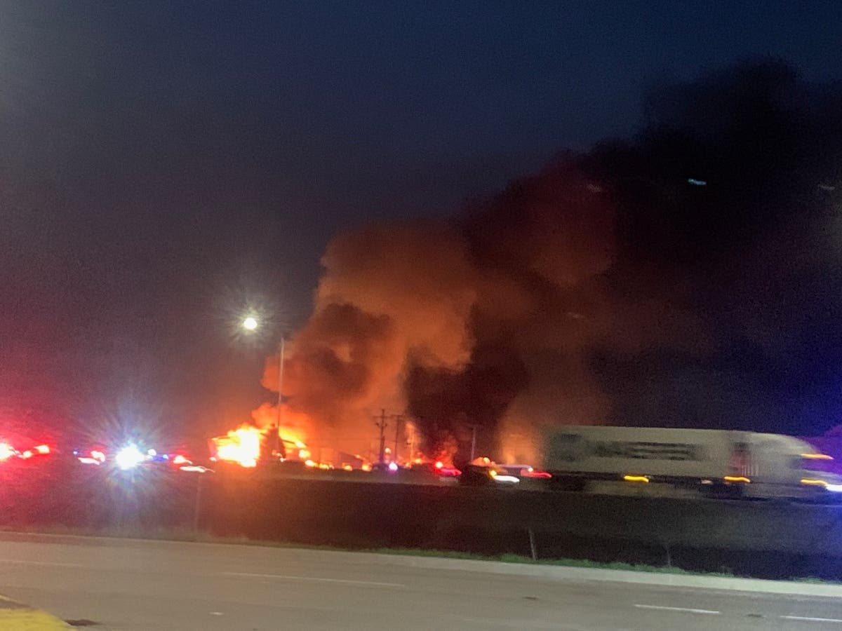 GIANT FIRE At Joliet's Rovanco Piping Systems: Photos, Videos