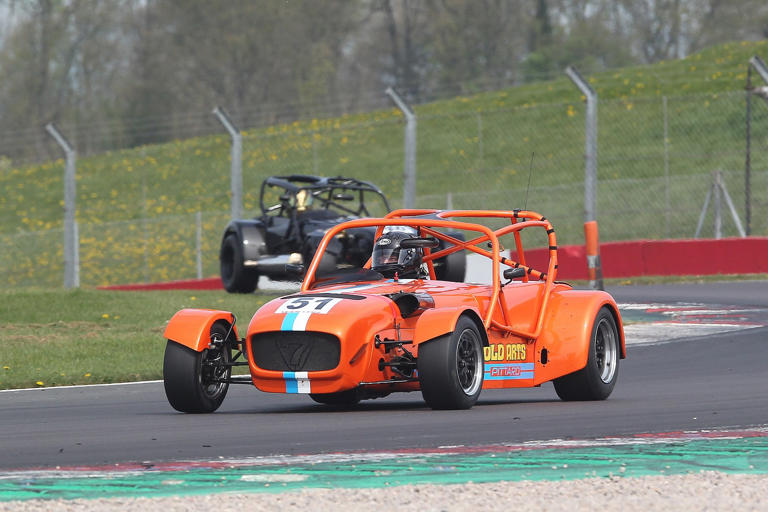 Halsey heads the horde for Donington Park CSCC glory