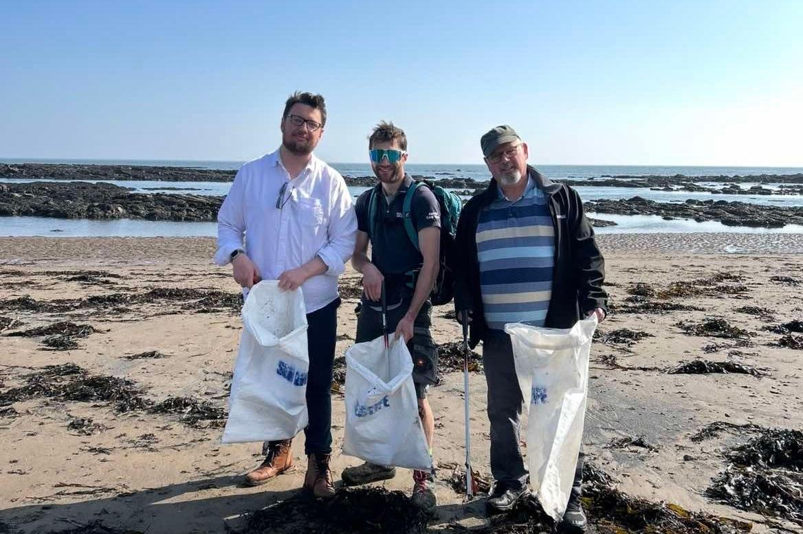 Volunteers unite for first Sea Life Beach Clean of the year in Scarborough