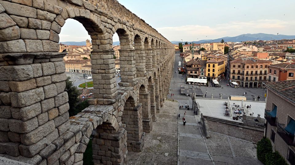 Man dies after falling at Roman aqueduct in Spain