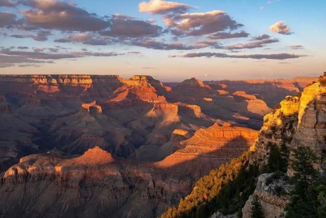 Dos turistas enfrentan una multa de US$100.000 y prisión por hacer esto ...