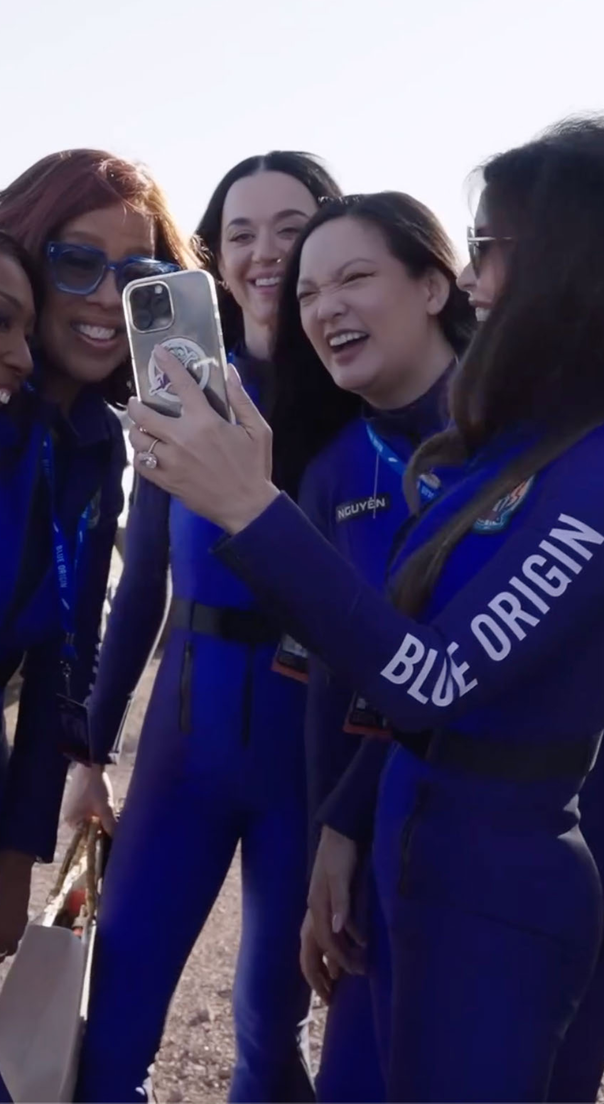 All about the high-fashion space suits Lauren Sánchez helped design for ...