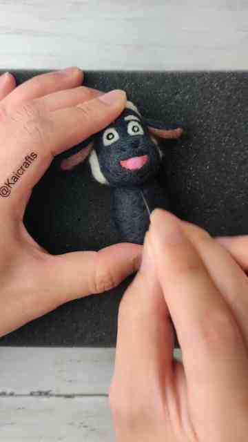 Amanda the Adventurer Wooly Satisfying Wool Art