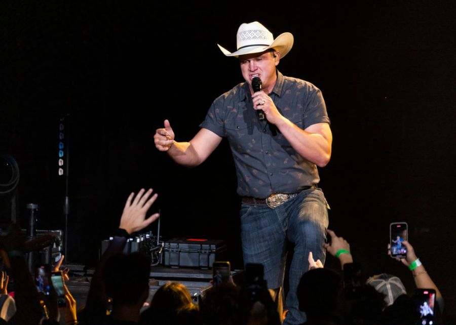 Country musician Jon Pardi coming to Walmart AMP