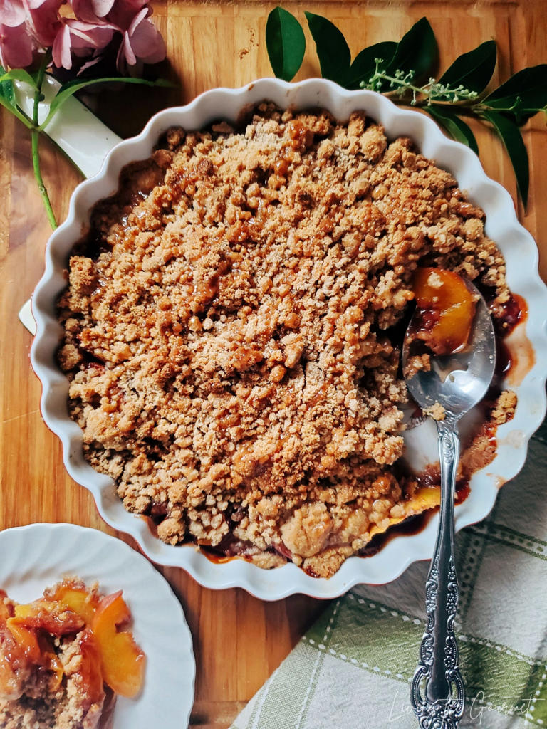 Summer Peach Crumble