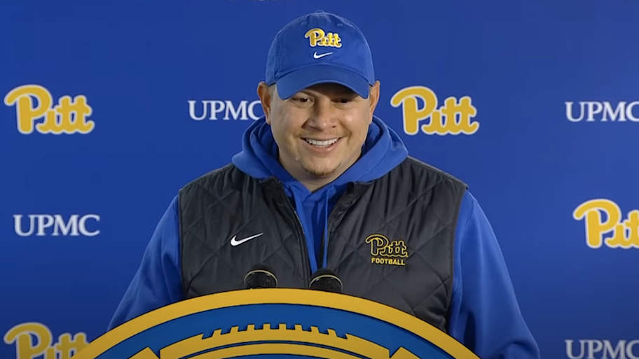 Pitt LB Coach Pleased with Kyle Louis and Cam Lindsey