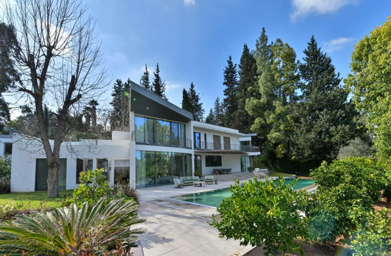 The most beautiful home in Israel? A look at a new house in Beit Zayit