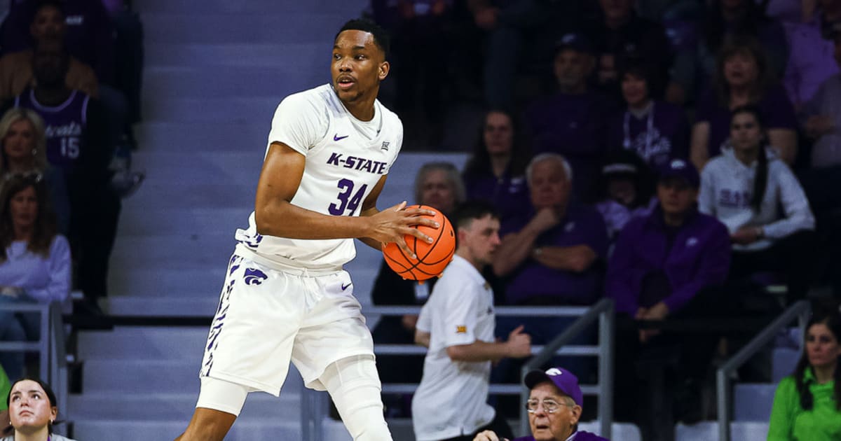 Kansas State center Ugonna Onyenso will enter transfer portal
