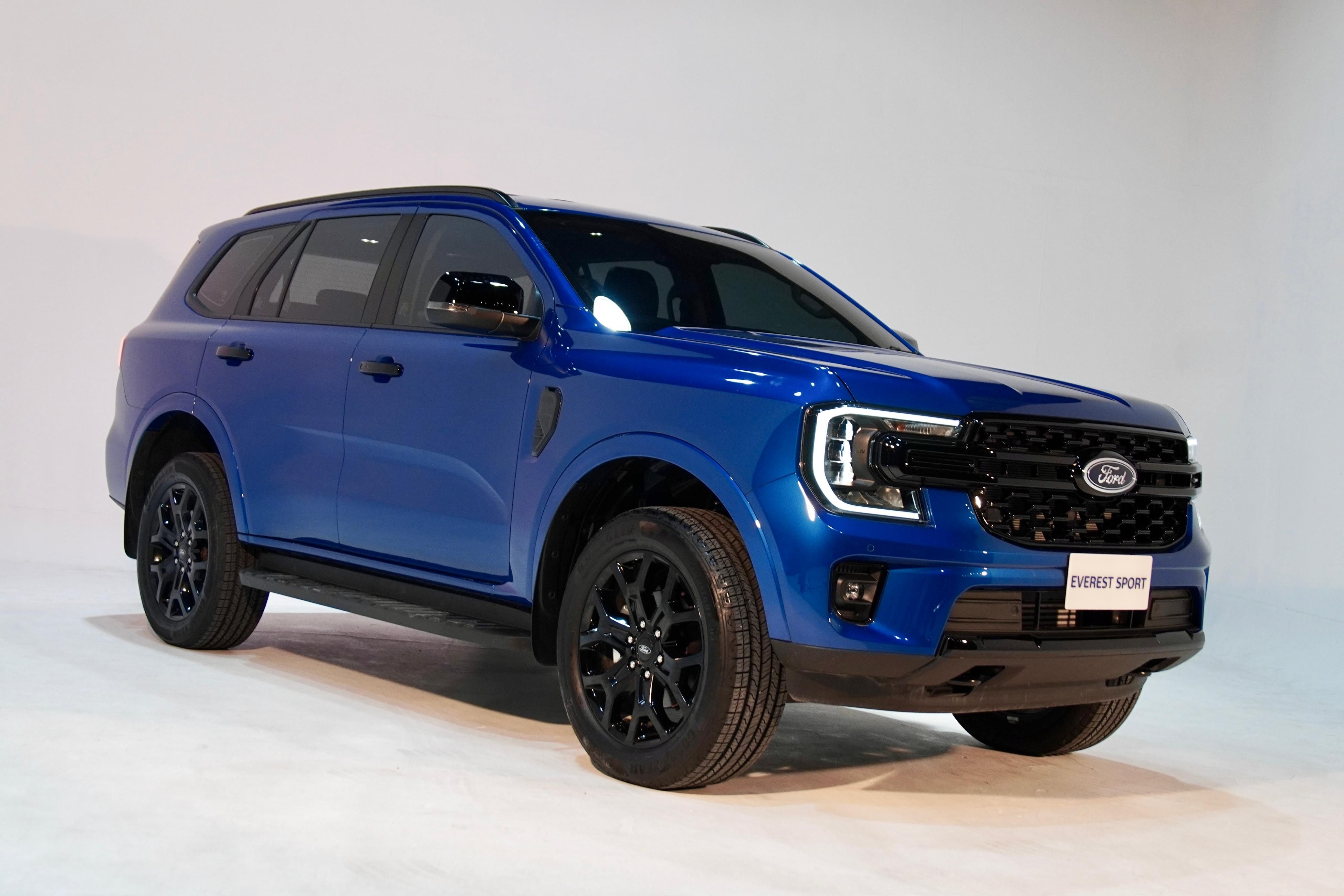 Harga Mahal, Ini Cara Ford Bikin Everest Sport Terasa Istimewa