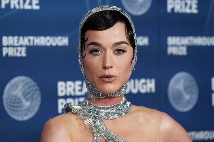 'She has lift off' - Katy Perry takes to the skies in iconic first ever ...