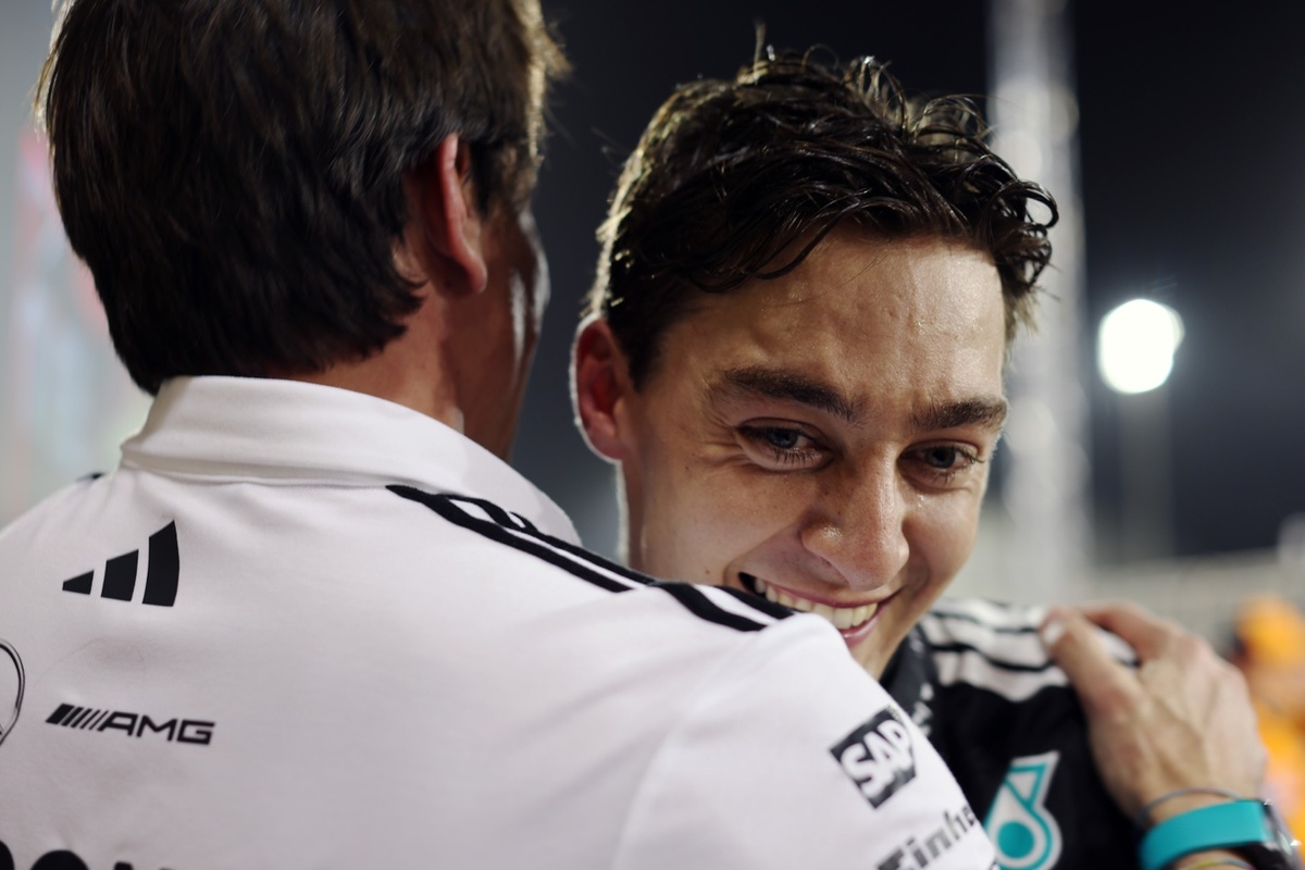 Russell aast na sterke start van F1-seizoen op contractverlenging Mercedes