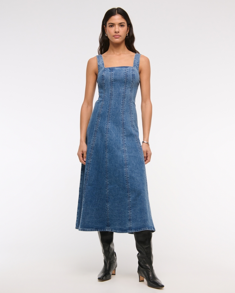 As a denim obsessive, this is the only dress I'll be wearing this spring
