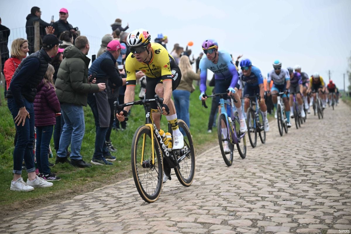 Renaat Schotte was on a motorbike during Paris-Roubaix and witnessed ...