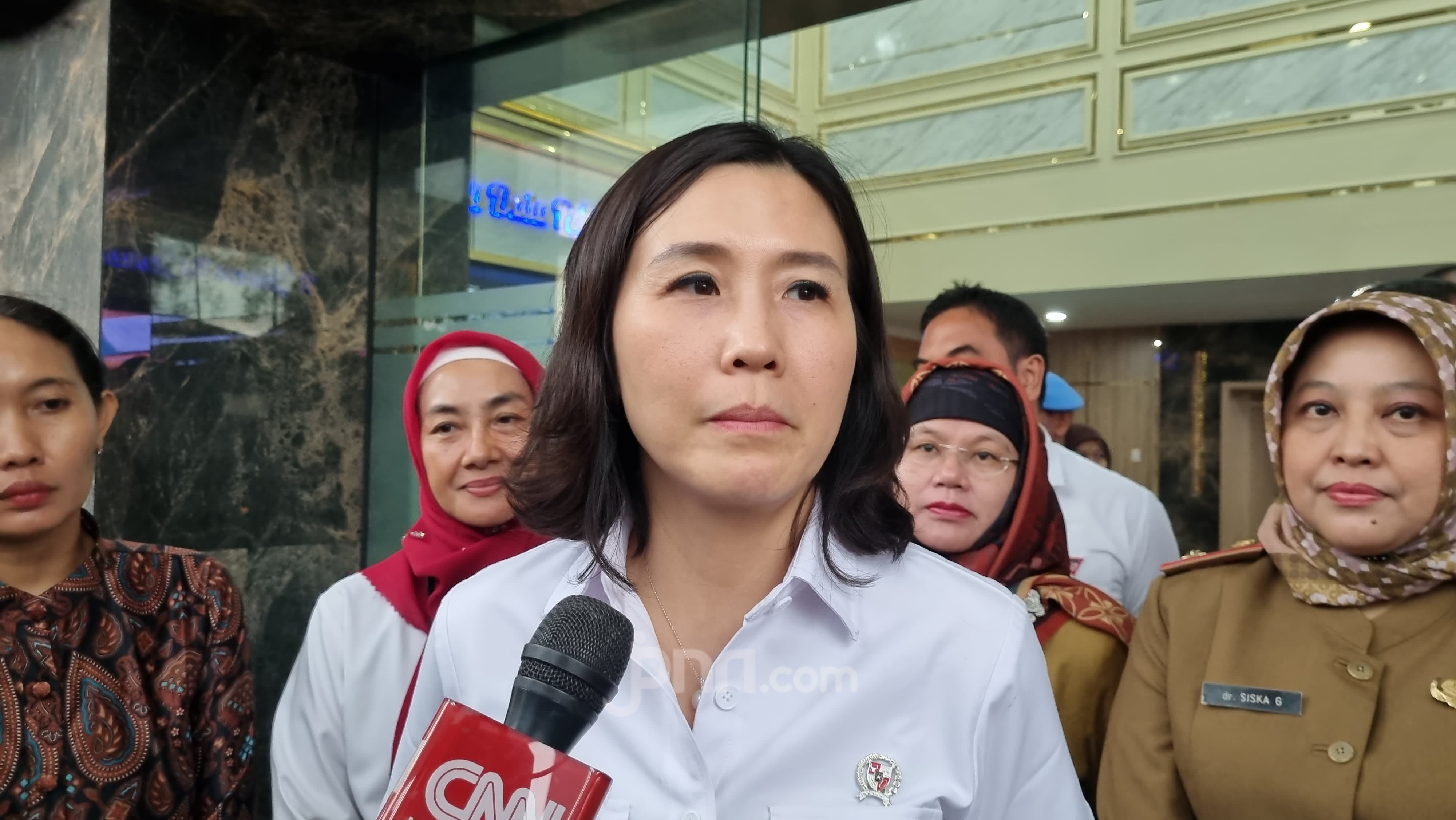 Veronica Tan Minta Dokter Priguna Dihukum Kebiri!