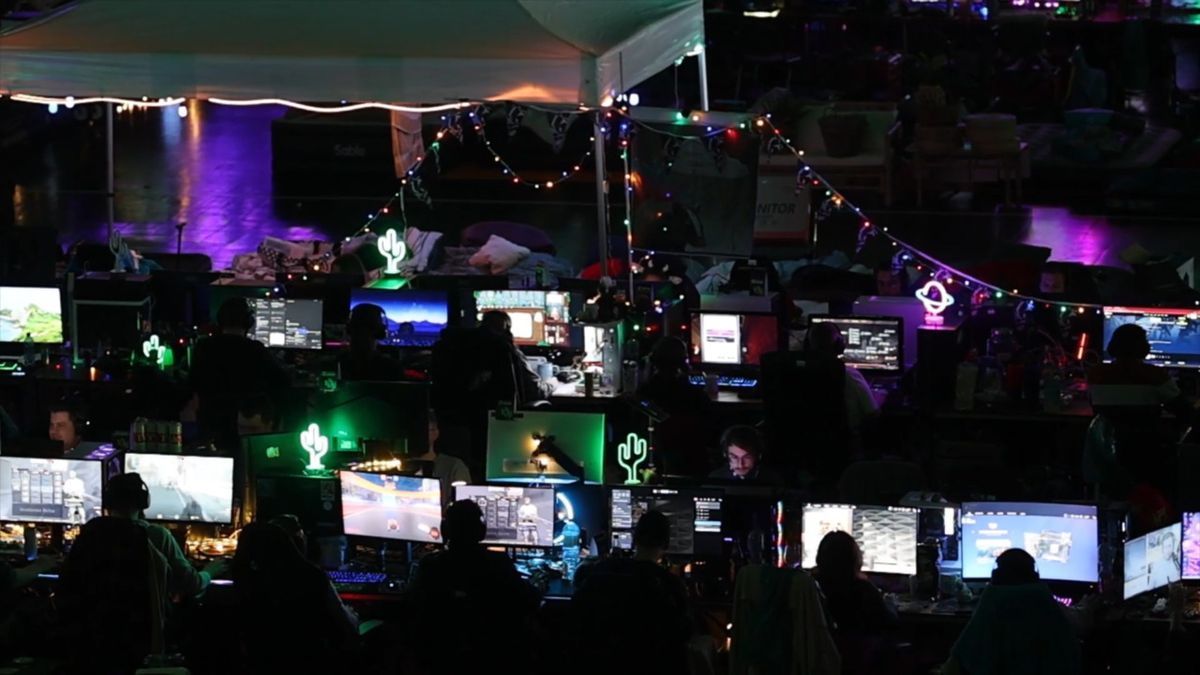 Deutschlands größte LAN-Party: 2.100 Gamer treffen sich