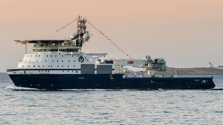 What Is The World's Largest Tugboat And How Much Weight Can It Move?