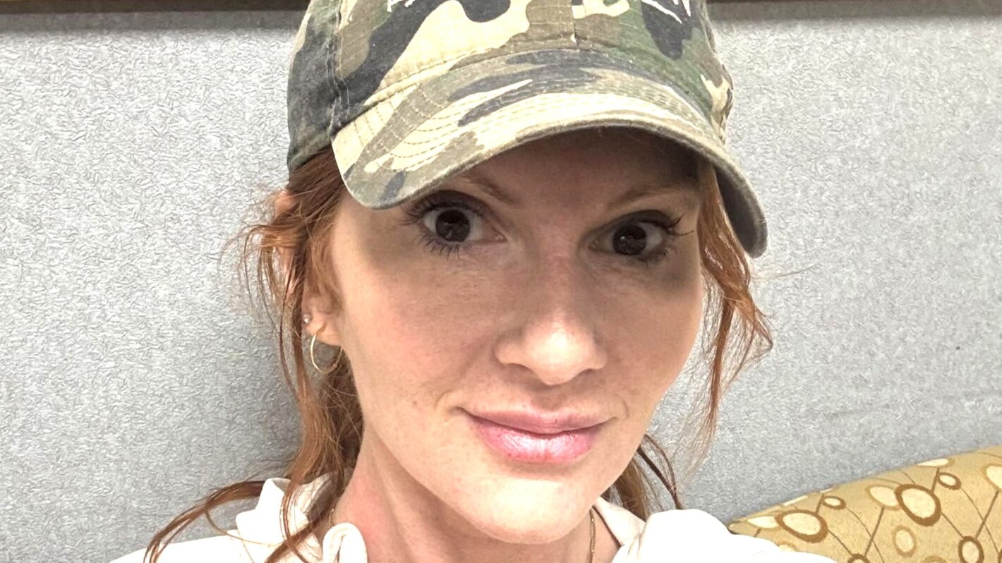 ‘Swamp People’ Star Ashley ‘Deadeye’ Jones Asks for Prayers Amid Family ...