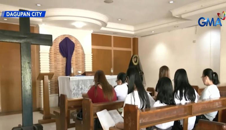 Pabasa remains a Holy Week tradition for Filipino Catholics