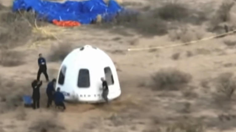 WATCH: Jeff Bezos Face-Plants as His Fiancée’s Space Flight Touches Down