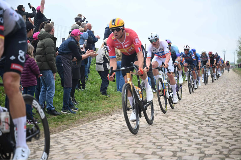 De Bondt rijdt in slotkilometer verkeerd en ziet top-tiennotering in ...