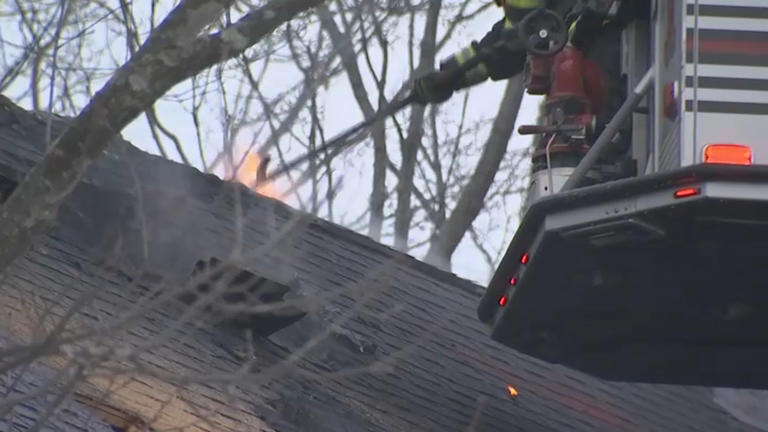 Video shows gas masked man's pepper spray attack at Woburn courthouse