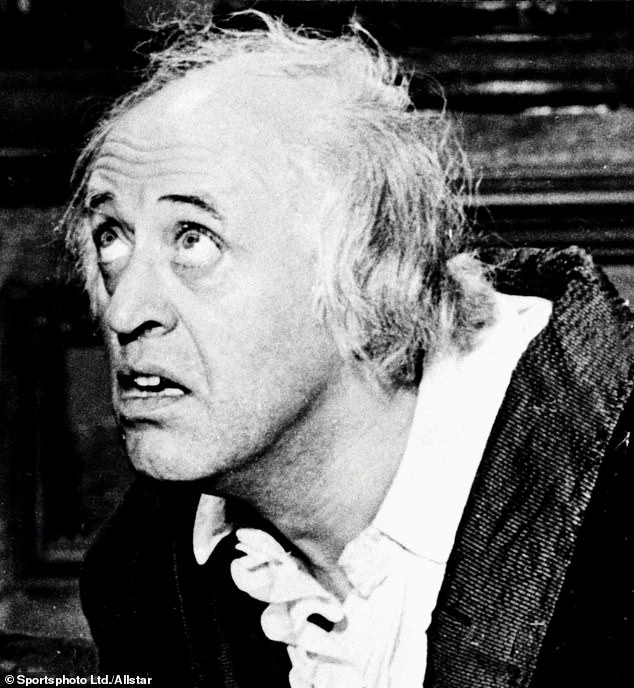 Rich people are kinder than the poor, study of 2.3m people finds