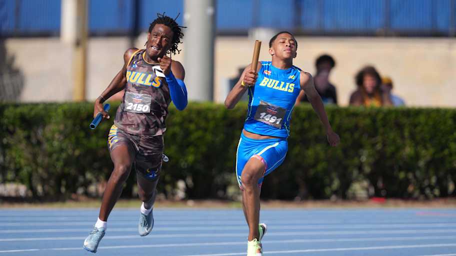 Illinois Football Commit Bests Olympic Gold Medalist Quincy Wilson on Track