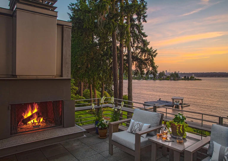 Jeff Bezos sells Seattle home for record $63M after moving to Miami ...