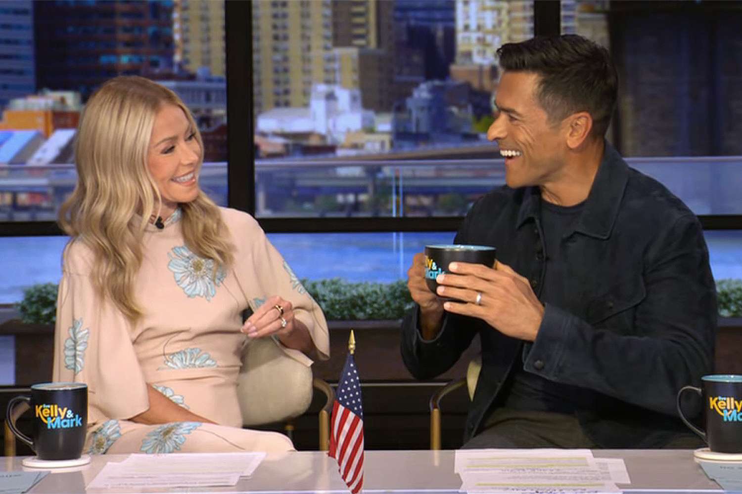 Kelly Ripa Says She's Considering Going Back to College After Dropping ...