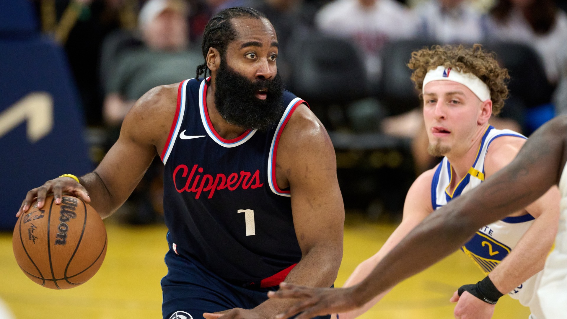 Clippers Clinch Fifth Seed, Harden Scores 39 in Victory