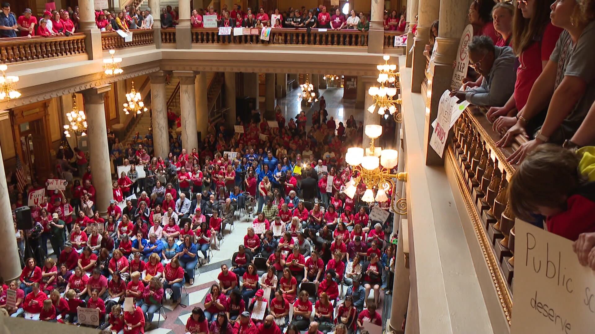 Educators rally at Indiana Statehouse in protest of Senate Bill 1