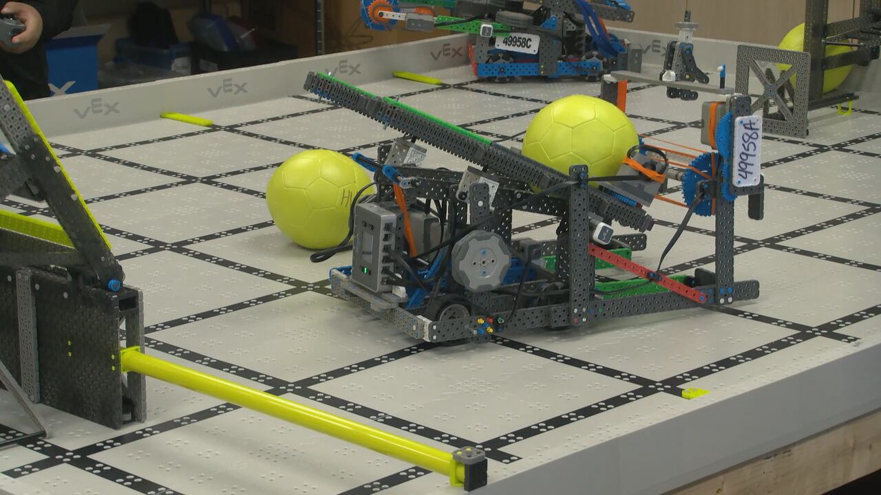 Students head to Vex Robotics World Championships