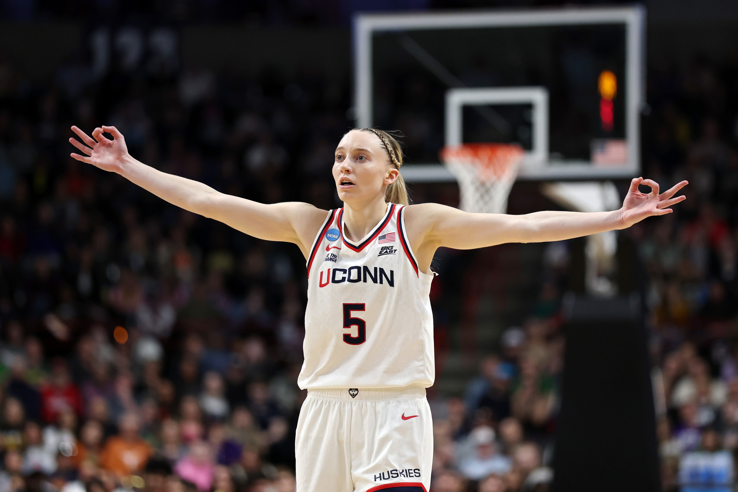 How to Watch 2025 WNBA Draft: Live Stream Paige Bueckers Dallas Wings ...